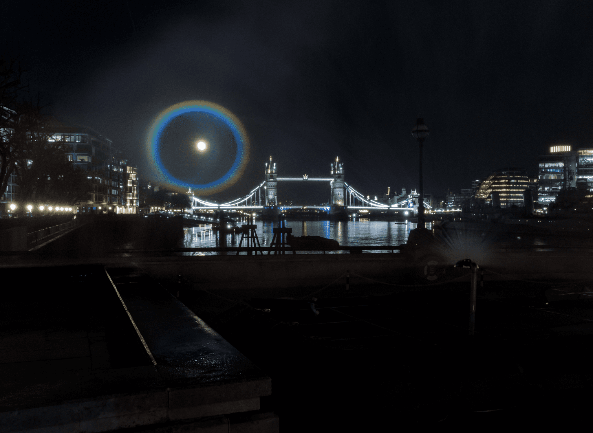 OnePlus lights up the London night sky with the first-ever ‘Moonbow ...